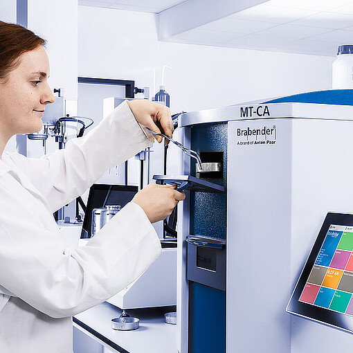 Universal Moisture Analyzer: Brabender MT-CA | Anton Paar