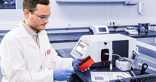 ISO 17034-certified reference material: Density standards | Anton Paar