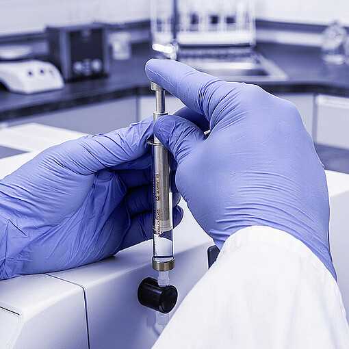 ISO 17034-Certified Reference Material: Density Standards | Anton Paar