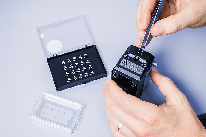 Accessory for Step Platforms: Atomic Force Microscope (AFM) | Anton Paar