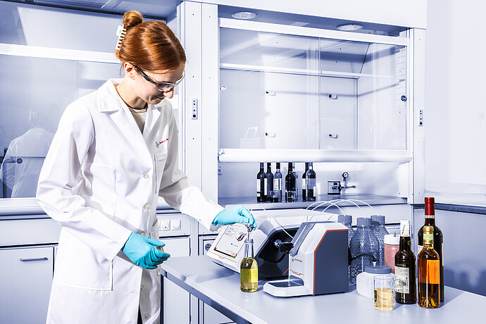 Sample Changer: Xsample 370 | Anton Paar